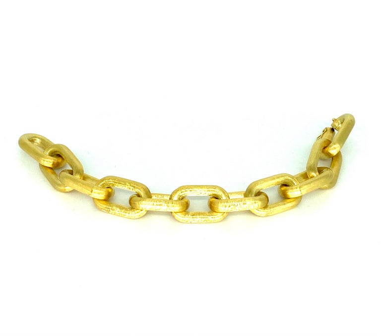 19mm Wide 18k Yellow Gold Oval Links Bracelet For Sale at 1stDibs
