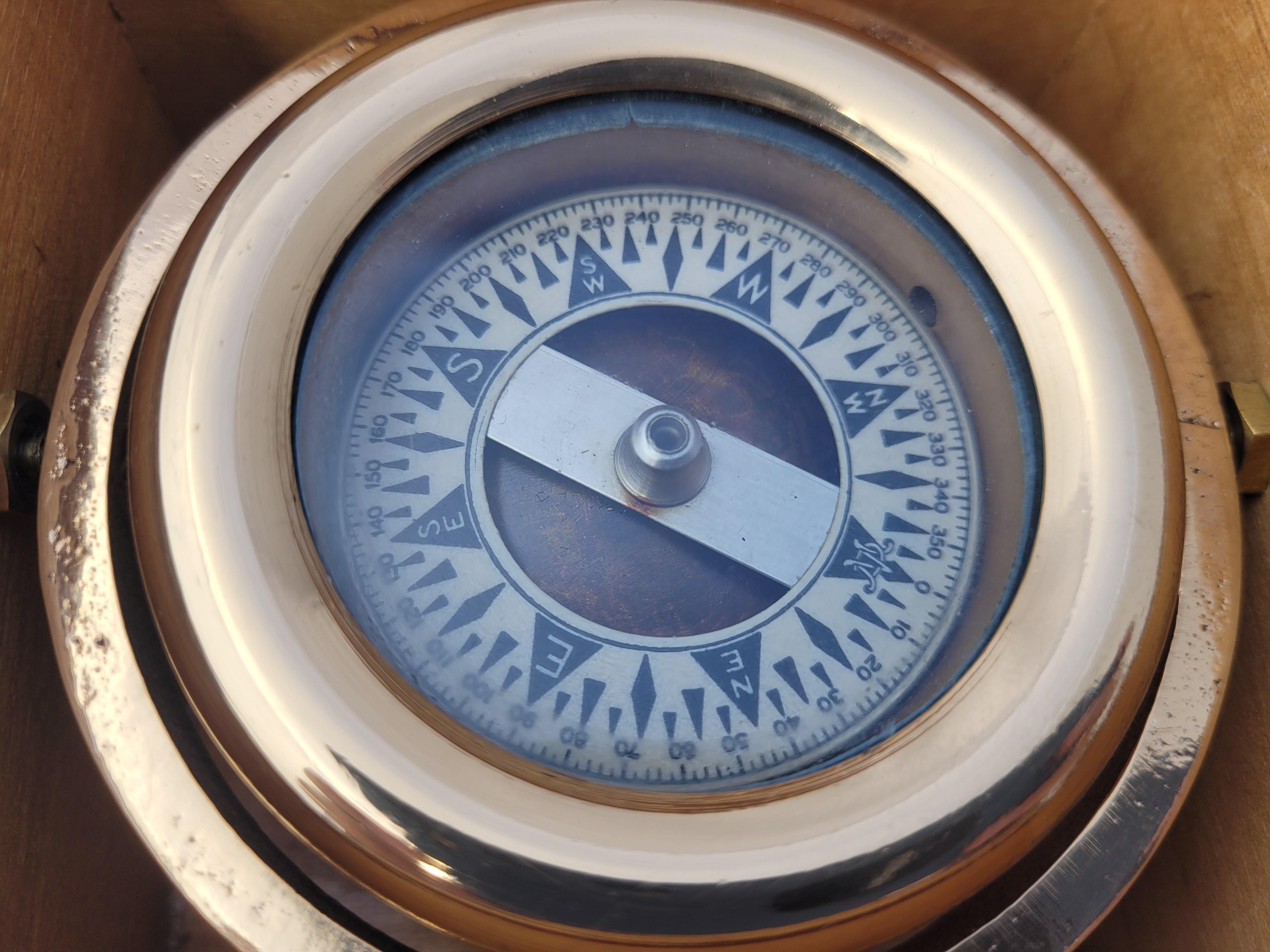 Brass Boat Compass in Varnished Wood Box For Sale at 1stDibs