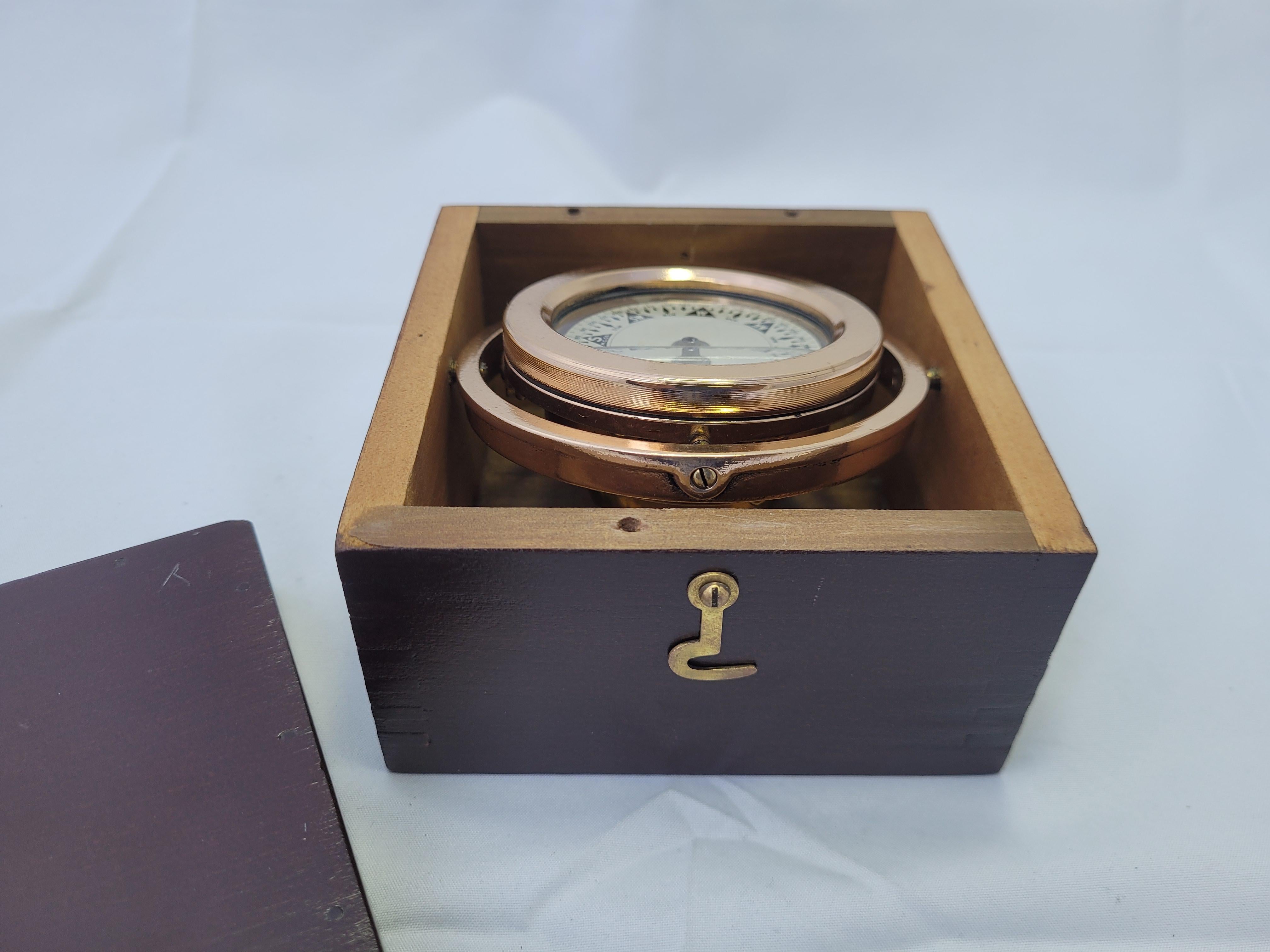 Brass Boat Compass in Varnished Wood Box For Sale at 1stDibs