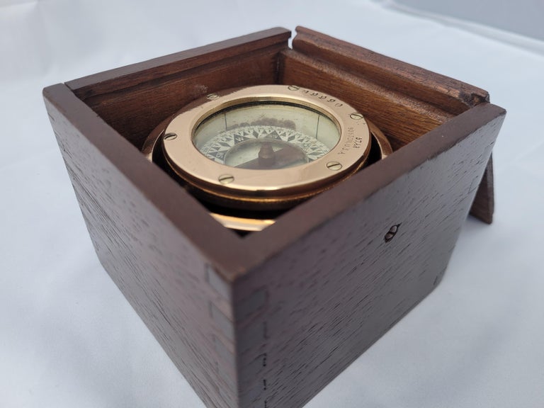 Brass Boat Compass in Varnished Wood Box For Sale at 1stDibs