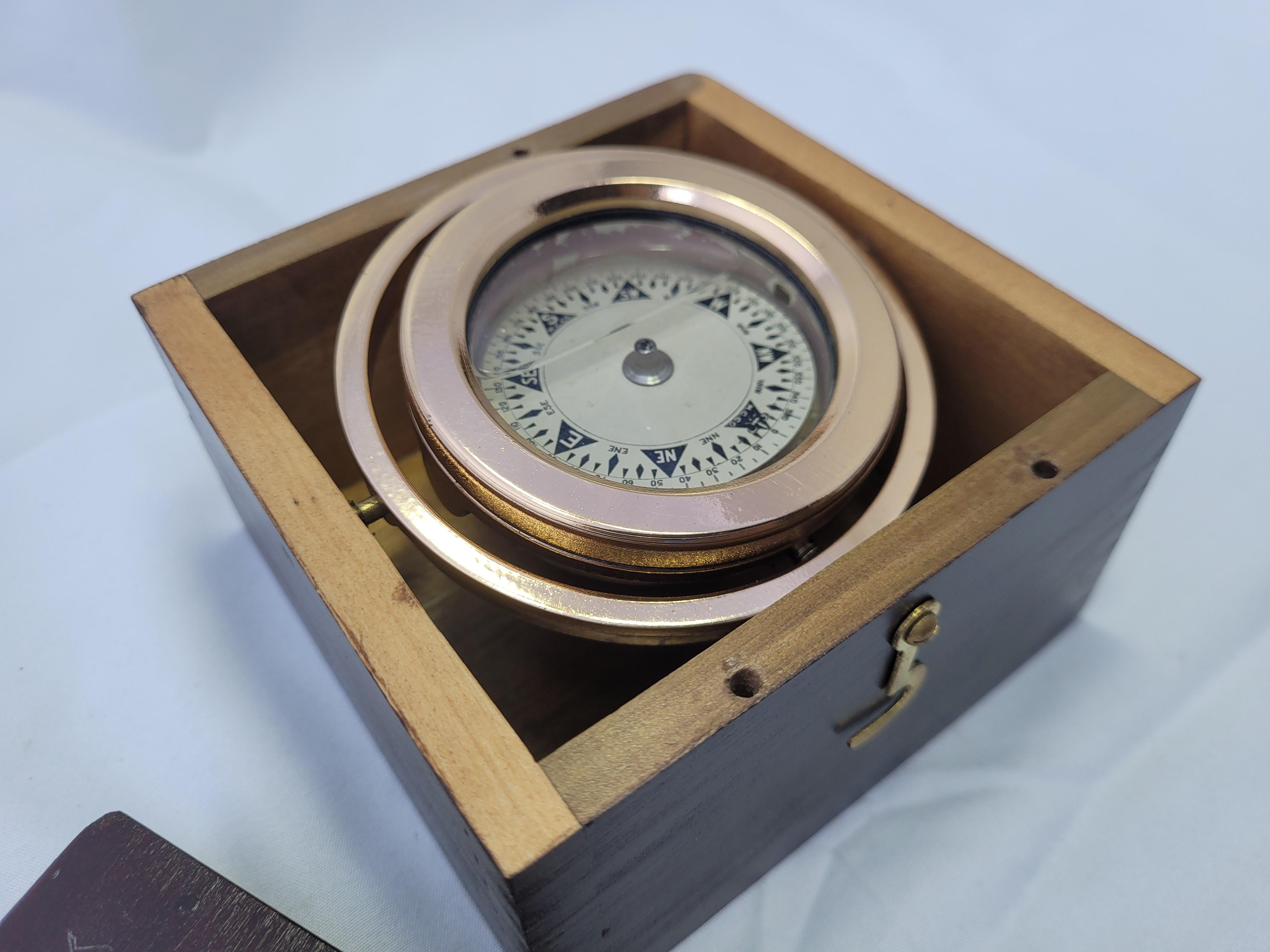 Brass Boat Compass in Varnished Wood Box For Sale at 1stDibs