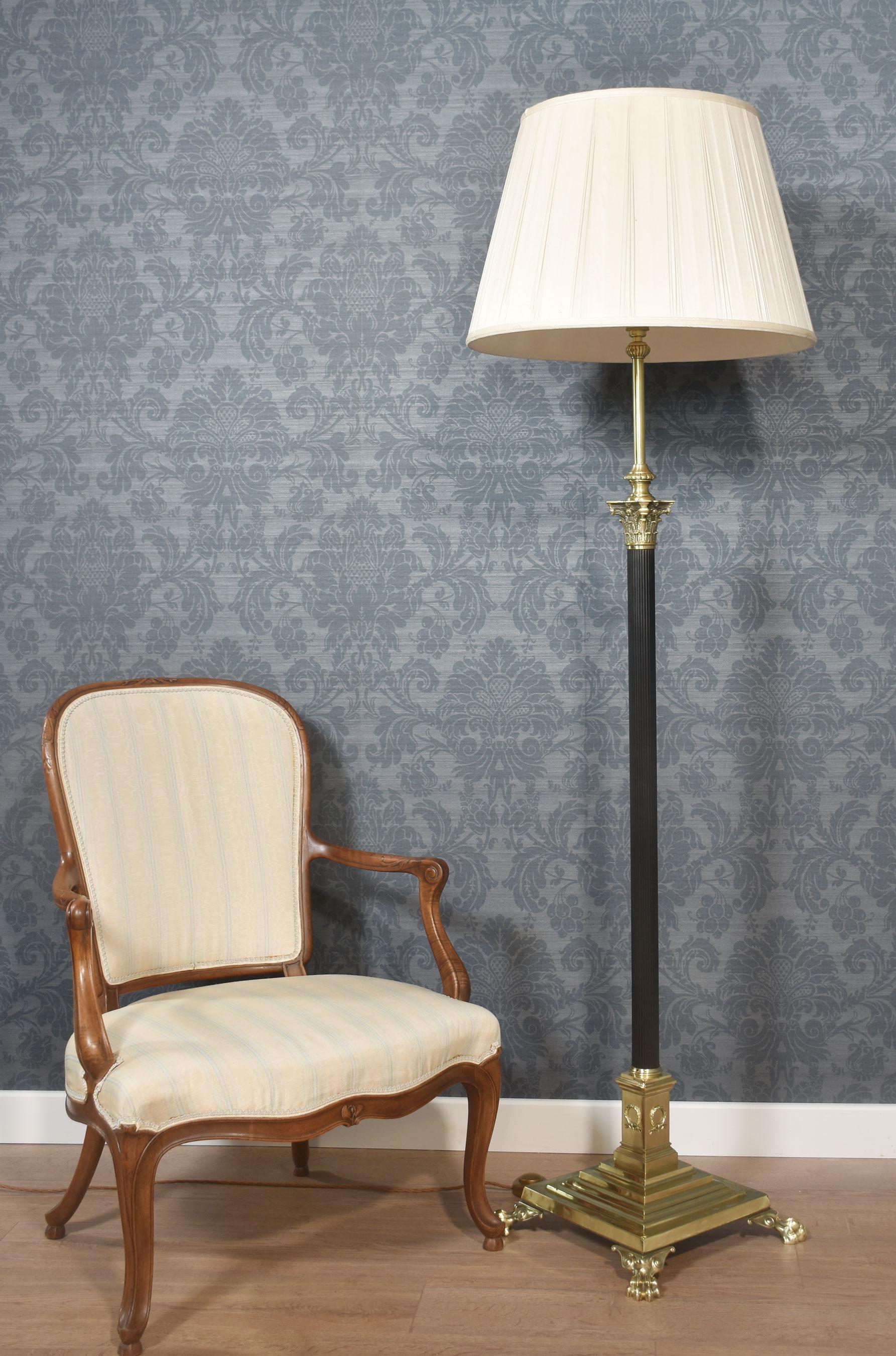 Brass standard lamp For Sale at 1stDibs