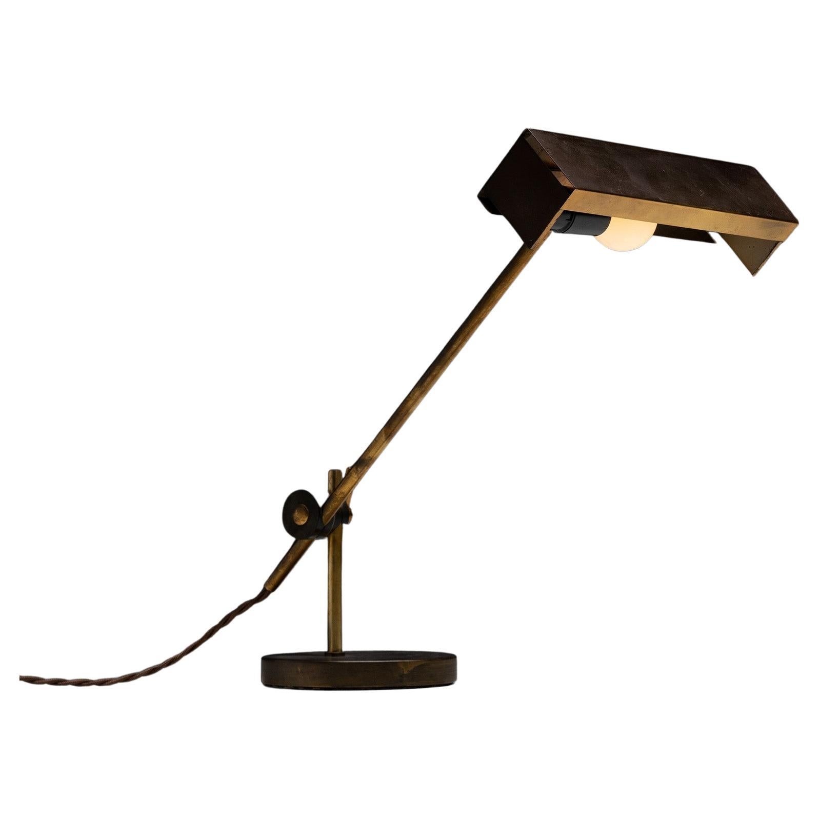 British Table Lamps - 1,135 For Sale at 1stDibs | british lamp, english ...