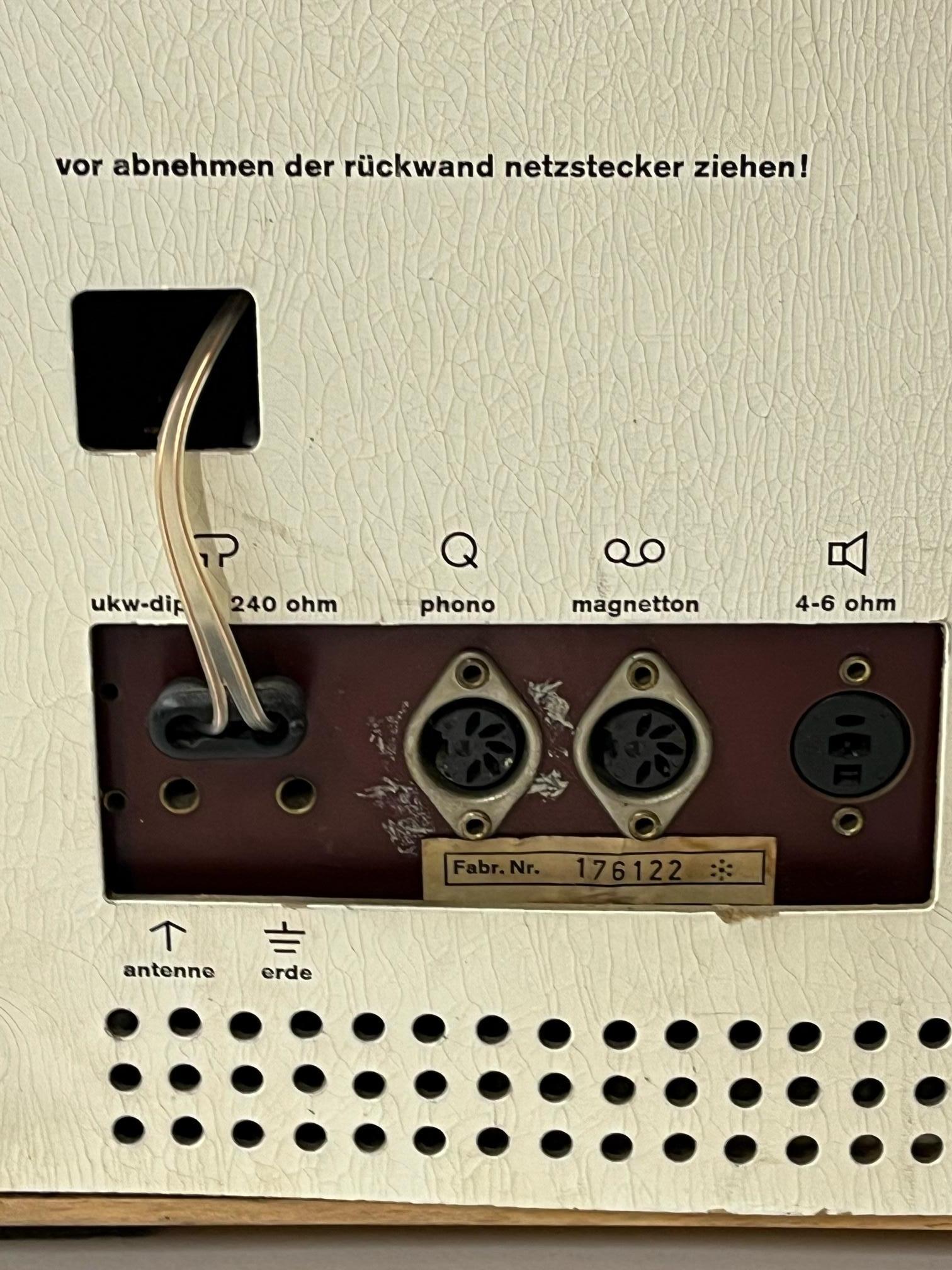 Braun Rt 20 Dieter Rams Radio For Sale at 1stDibs | braun radio vintage ...