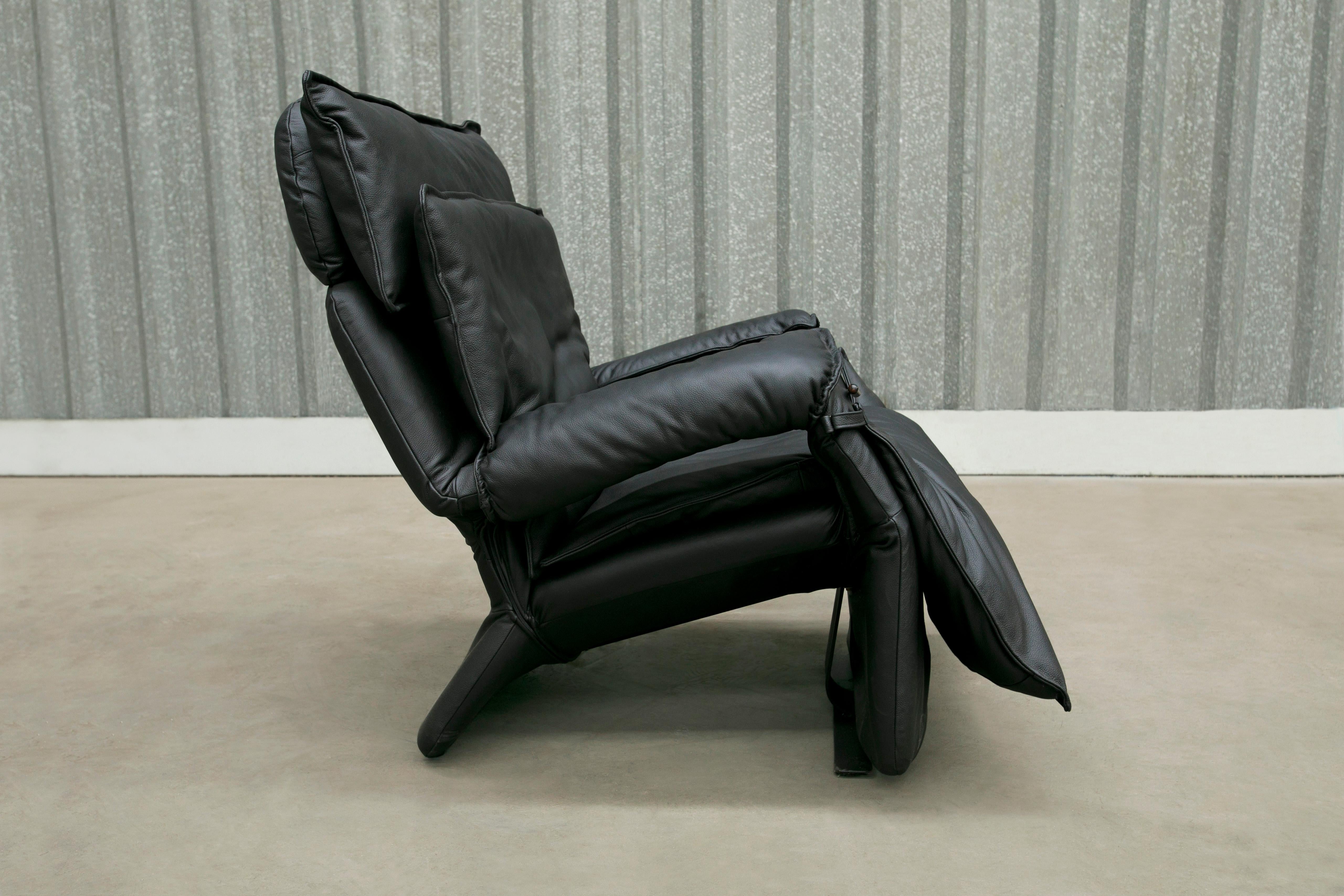 Brazilian Modern "Pony" Reclining Chair in Leather by Percival Lafer ...