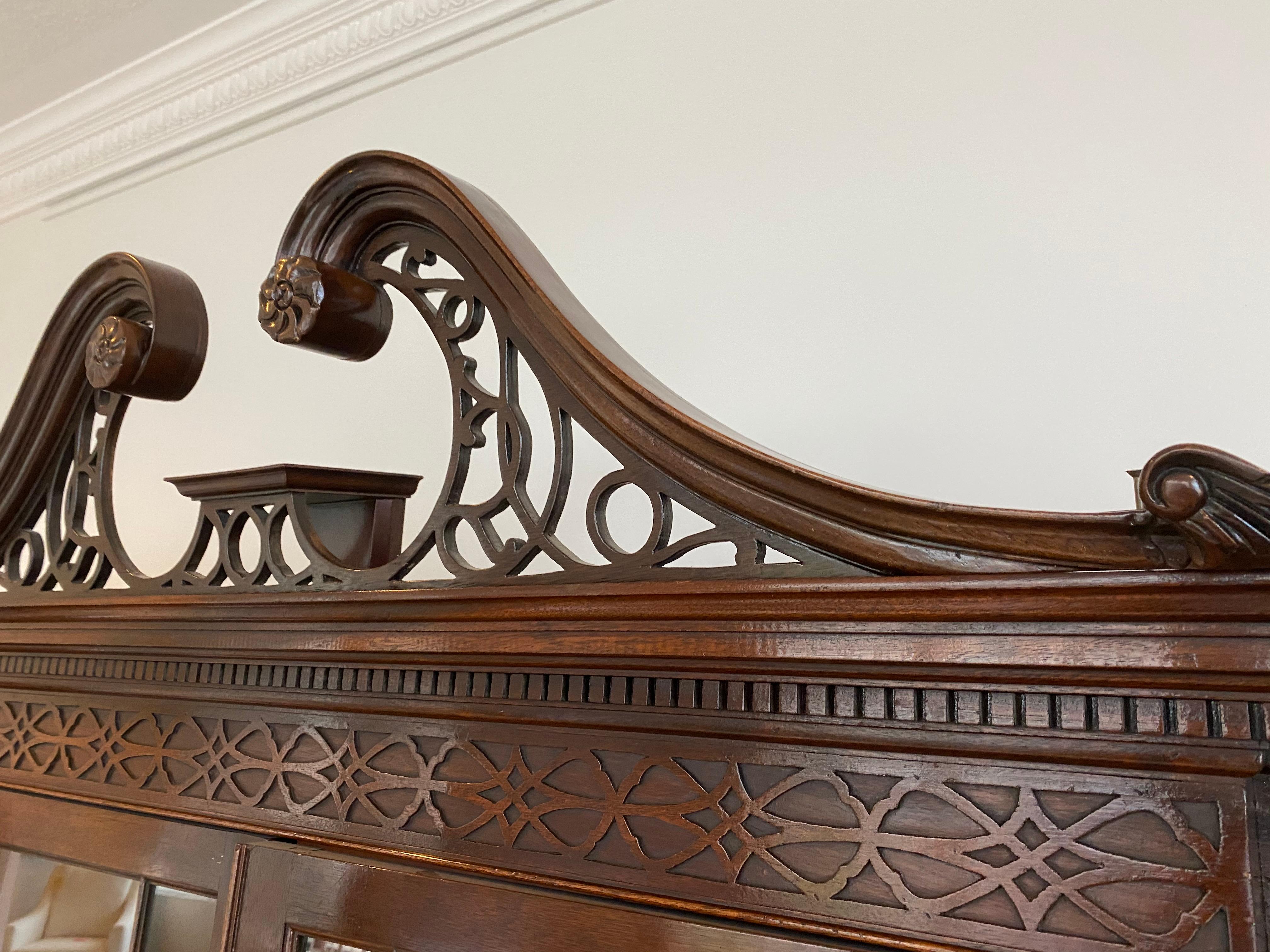 Breakfront Georgian Style English Mahogany Bookcase at 1stDibs ...