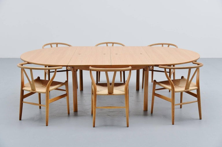 Børge Mogensen Extendable Dining Table in Oak Denmark, 1955 at 1stDibs