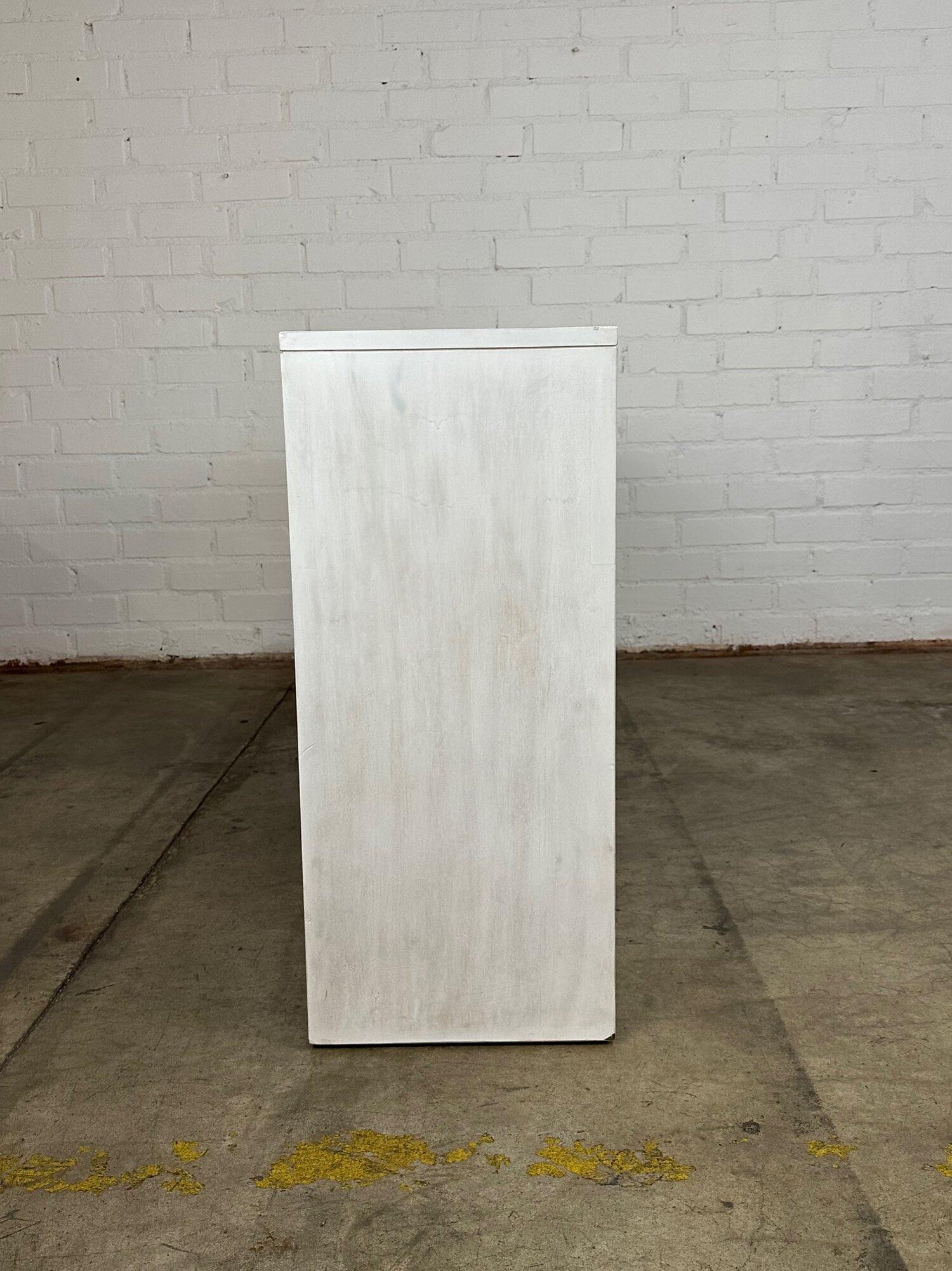 Bridge Console in White For Sale at 1stDibs