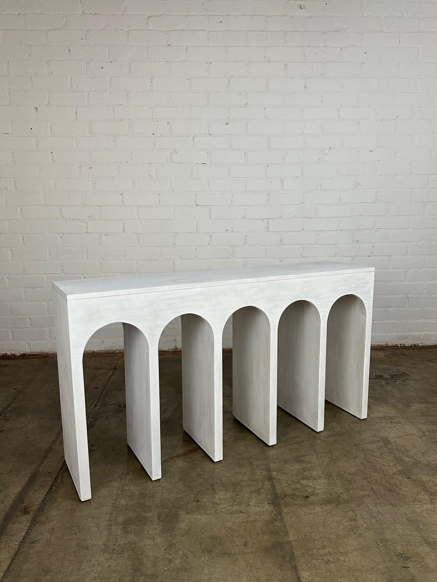 Bridge Console in White For Sale at 1stDibs