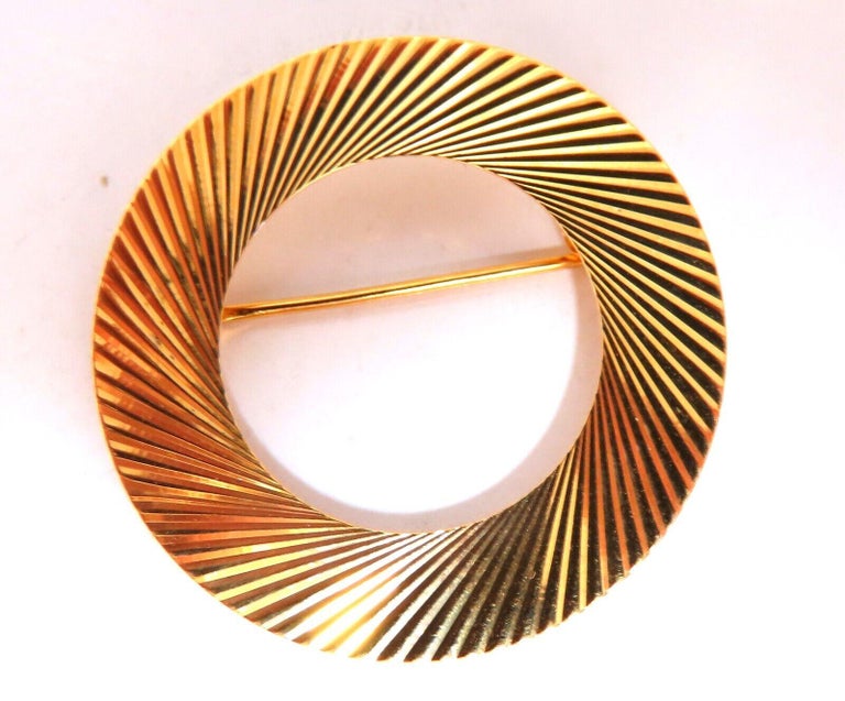 Bright Ray Circle Pin 14kt For Sale at 1stDibs