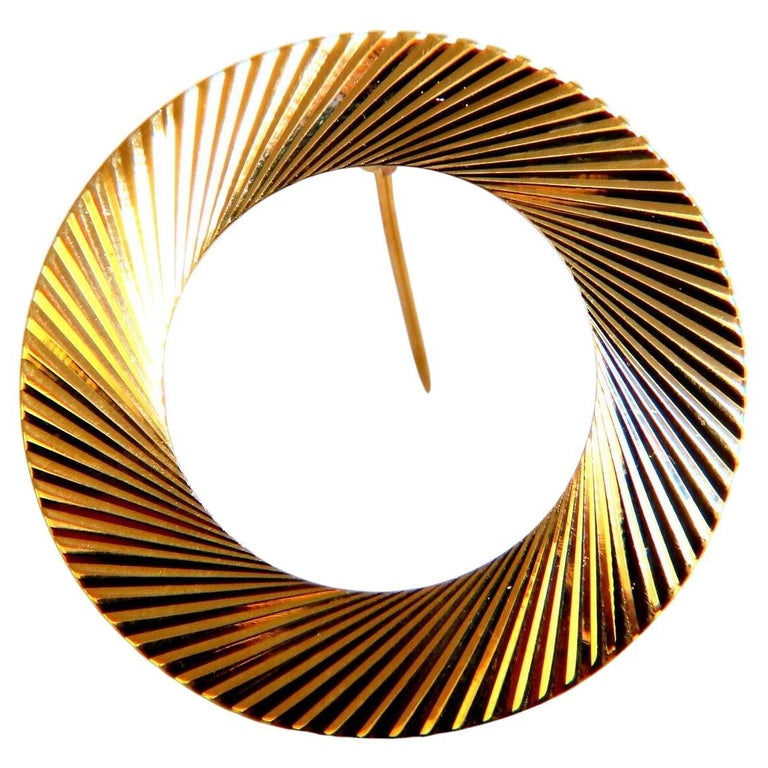 Bright Ray Circle Pin 14kt For Sale at 1stDibs