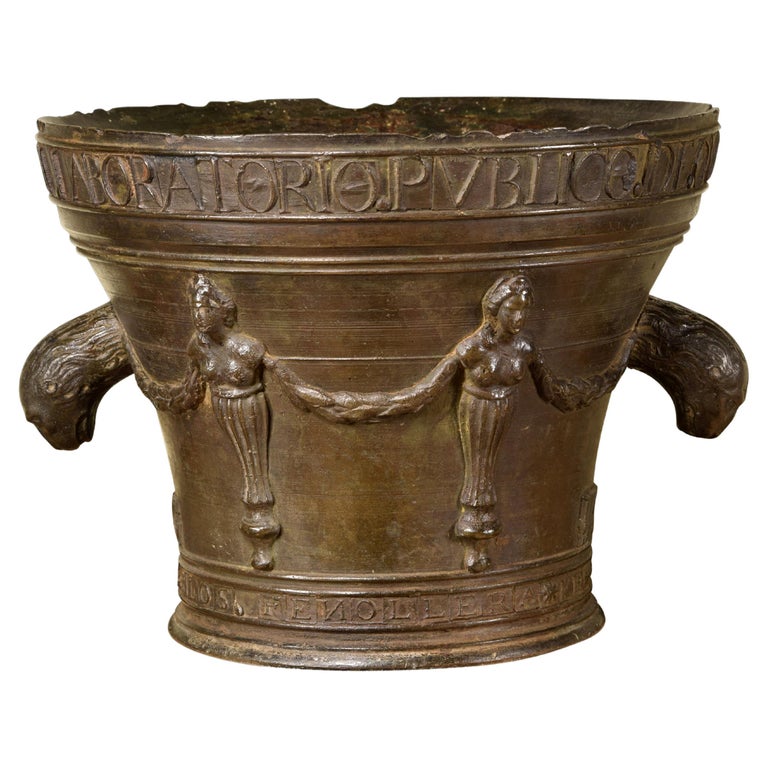 Bronze mortar. Carlos Fenollera, Valencia, Spain, 1790. For Sale at 1stDibs