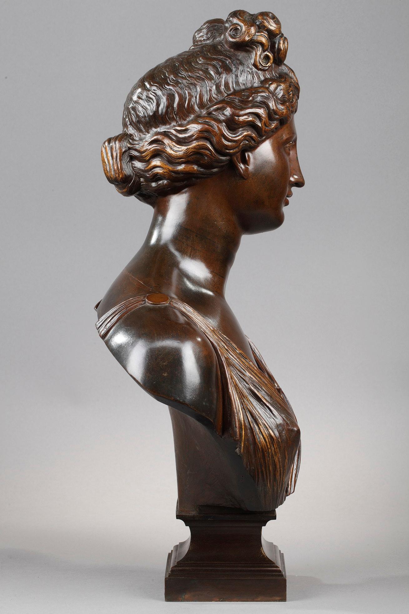 Bronze Neo-Classical Bust of a Woman, 19 Century For Sale at 1stDibs