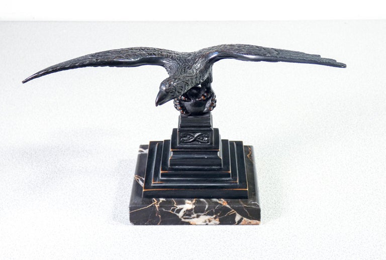 Bronze Sculpture of an Eagle, Marble Base, 20th Century For Sale at 1stDibs