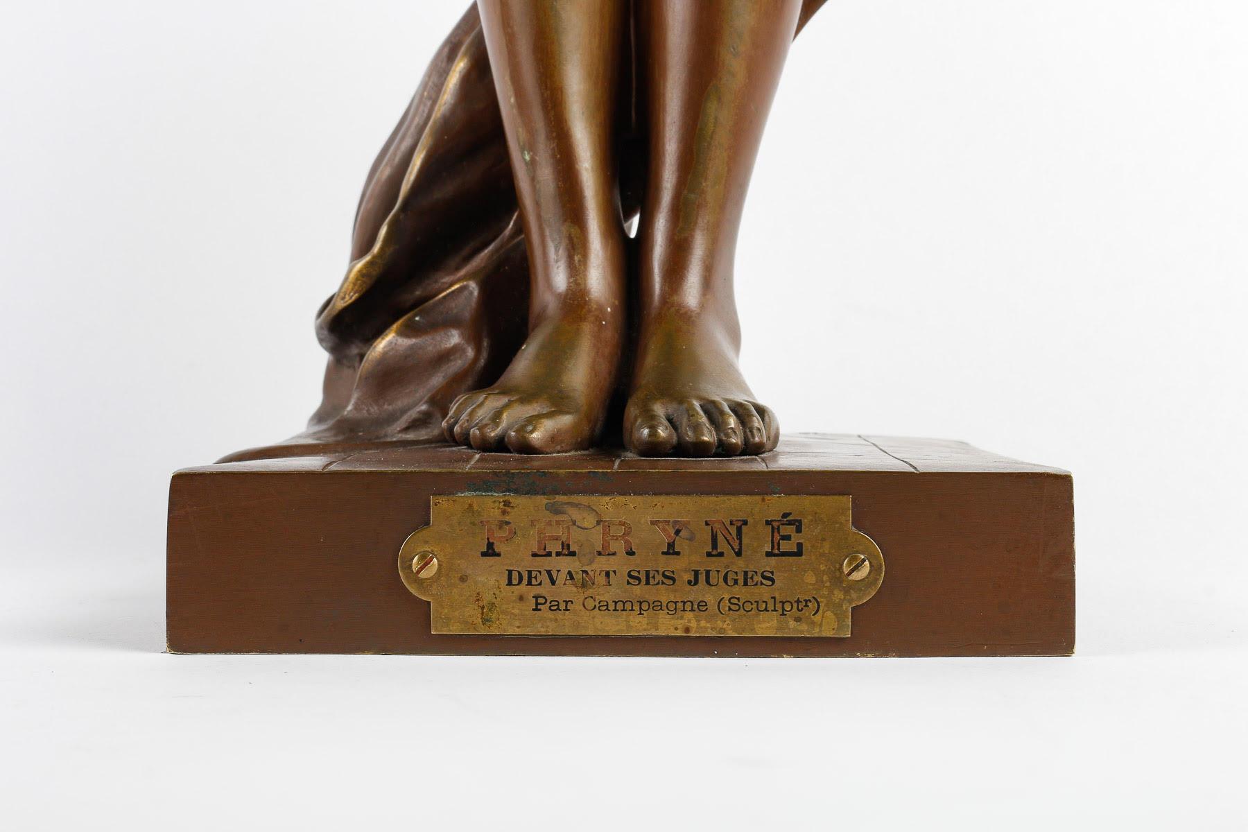 Escultura de bronce de "Phryné detrás de sus jarras" de Campagne. en ...