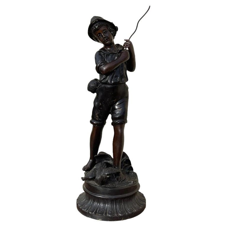Statue en bronze, Jeune garçon pêcheant En vente sur 1stDibs