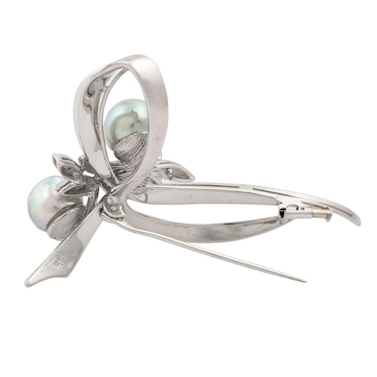 Brooch "Bow" For Sale at 1stDibs