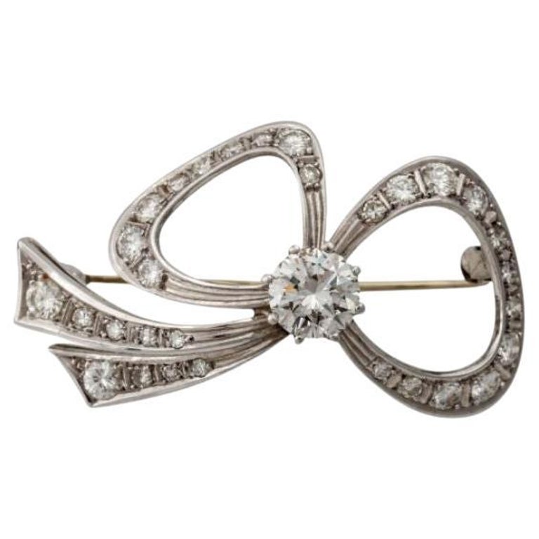 Brooch in the Form of a Loop, Centered with a Diamond Approx. 0.70 Ct ...