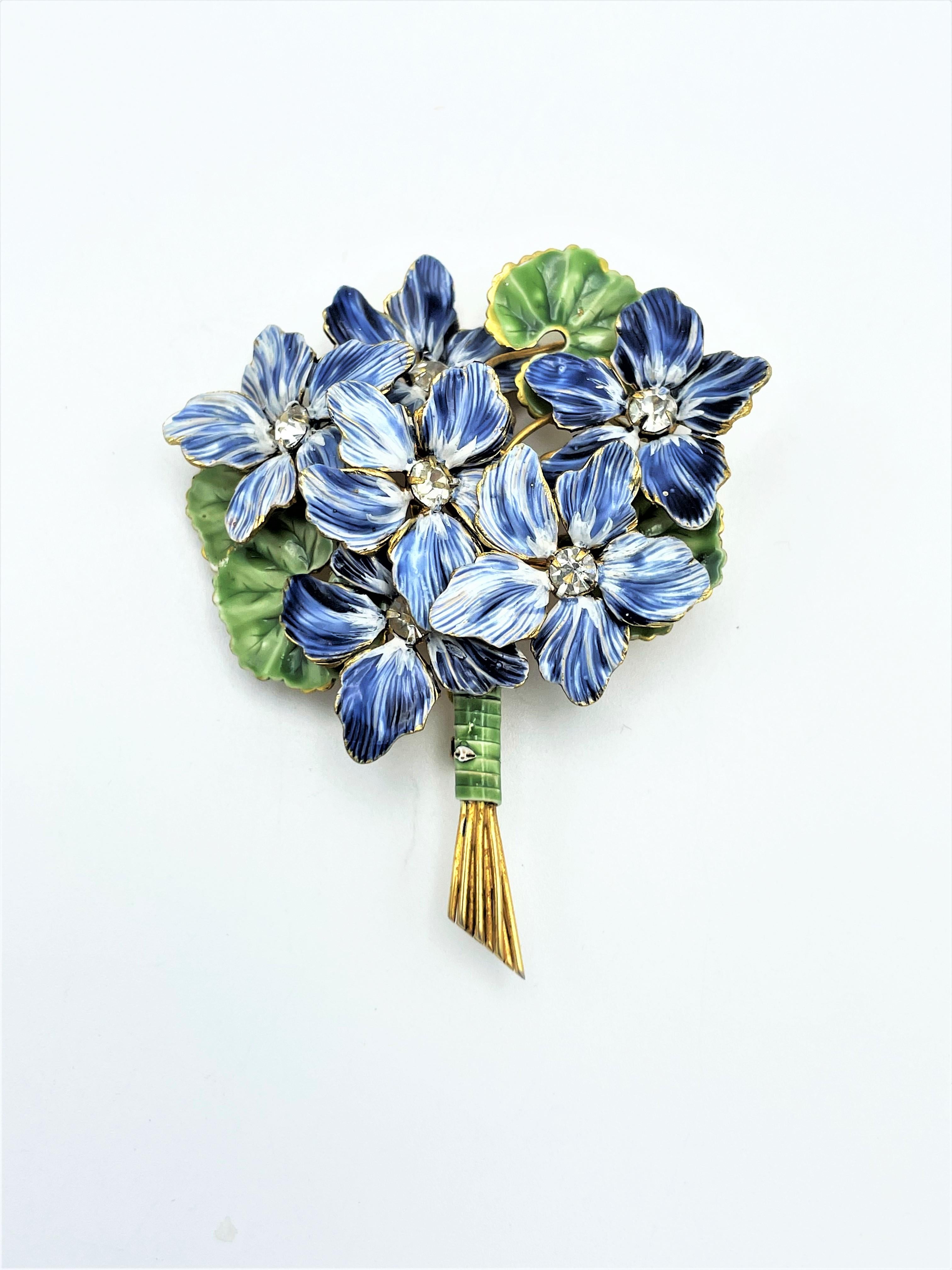 Brooch in the shape of a bouquet of violets, signed Sandor, gold pated ...