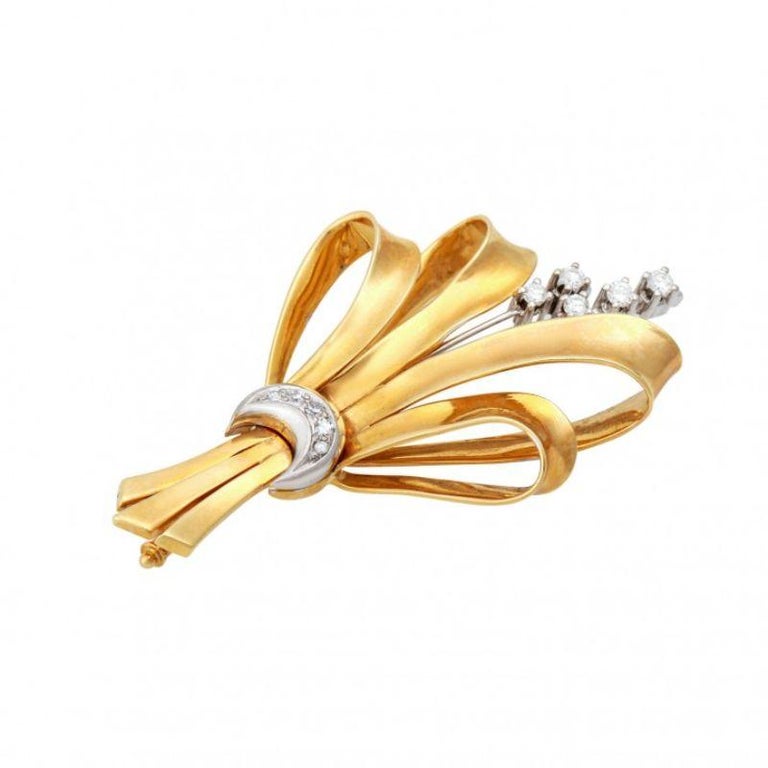 Brooch Set with Diamonds For Sale at 1stDibs