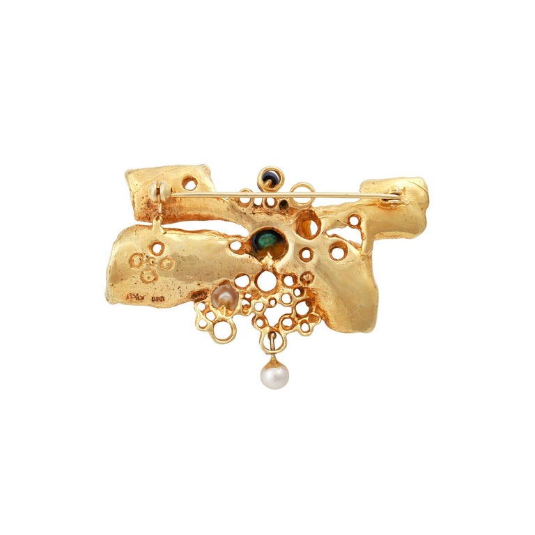 Brooch with 2 Black For Sale at 1stDibs