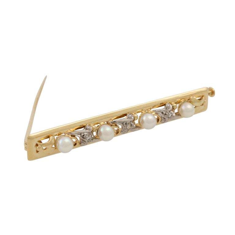 Brooch with 4 Akoya Cultured Pearls and 3 Rose-Cut Diamonds For Sale at ...