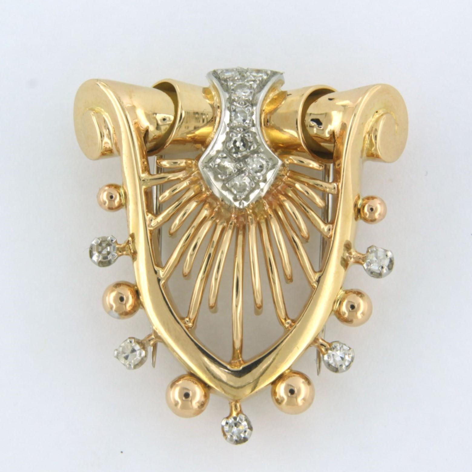 Brooch with diamonds 18k yellow gold and 950 Platinum For Sale at 1stDibs