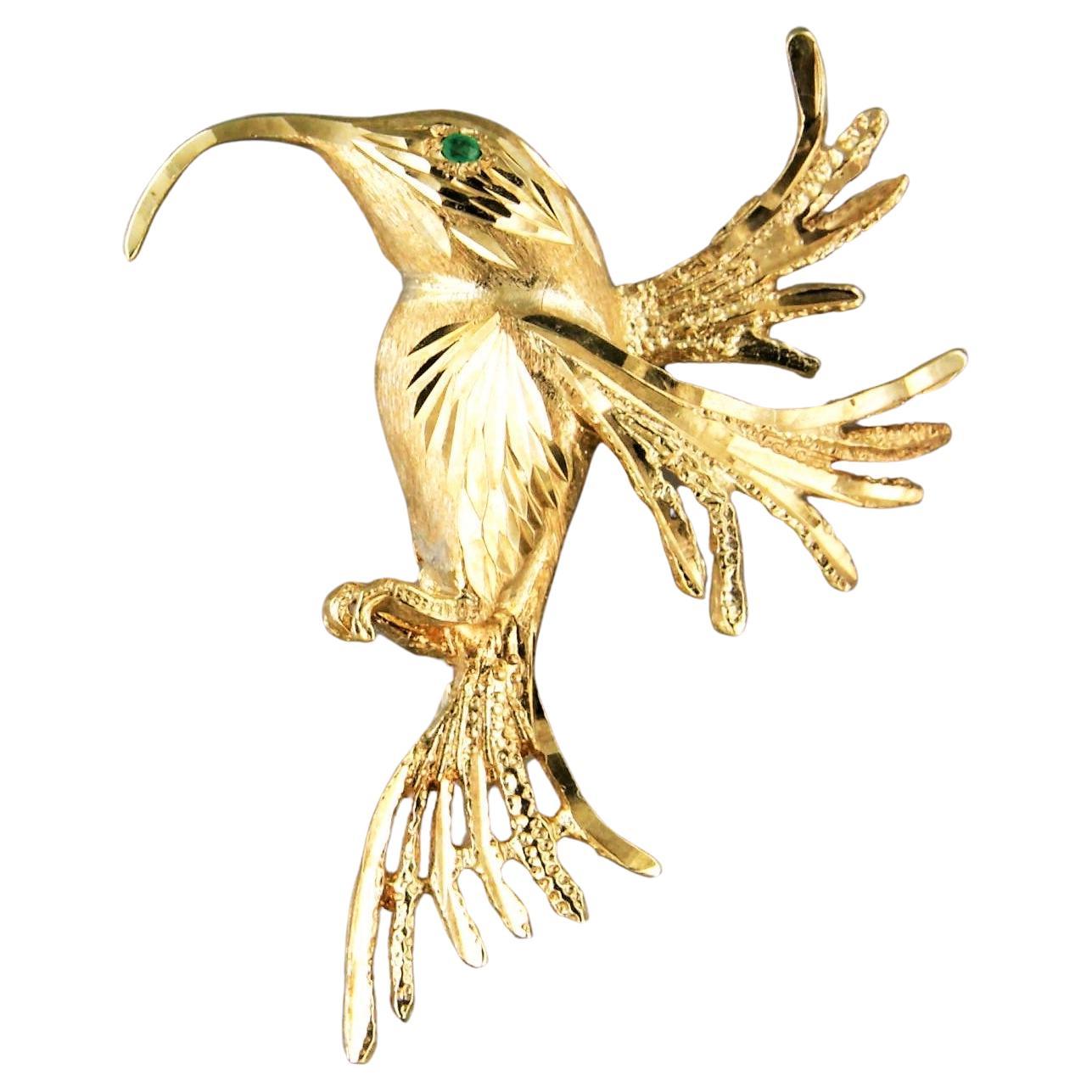 Brooch with emerald in the shape of a bird 9k yellow gold For Sale at ...