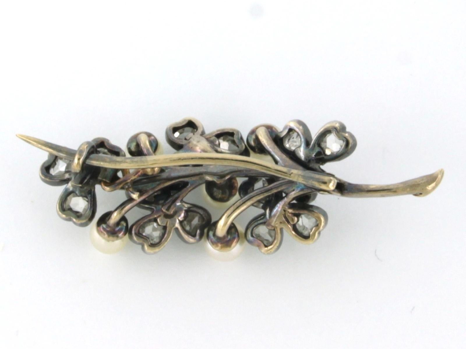 Brooch with pearl and diamonds 14k yellow gold and silver For Sale at ...