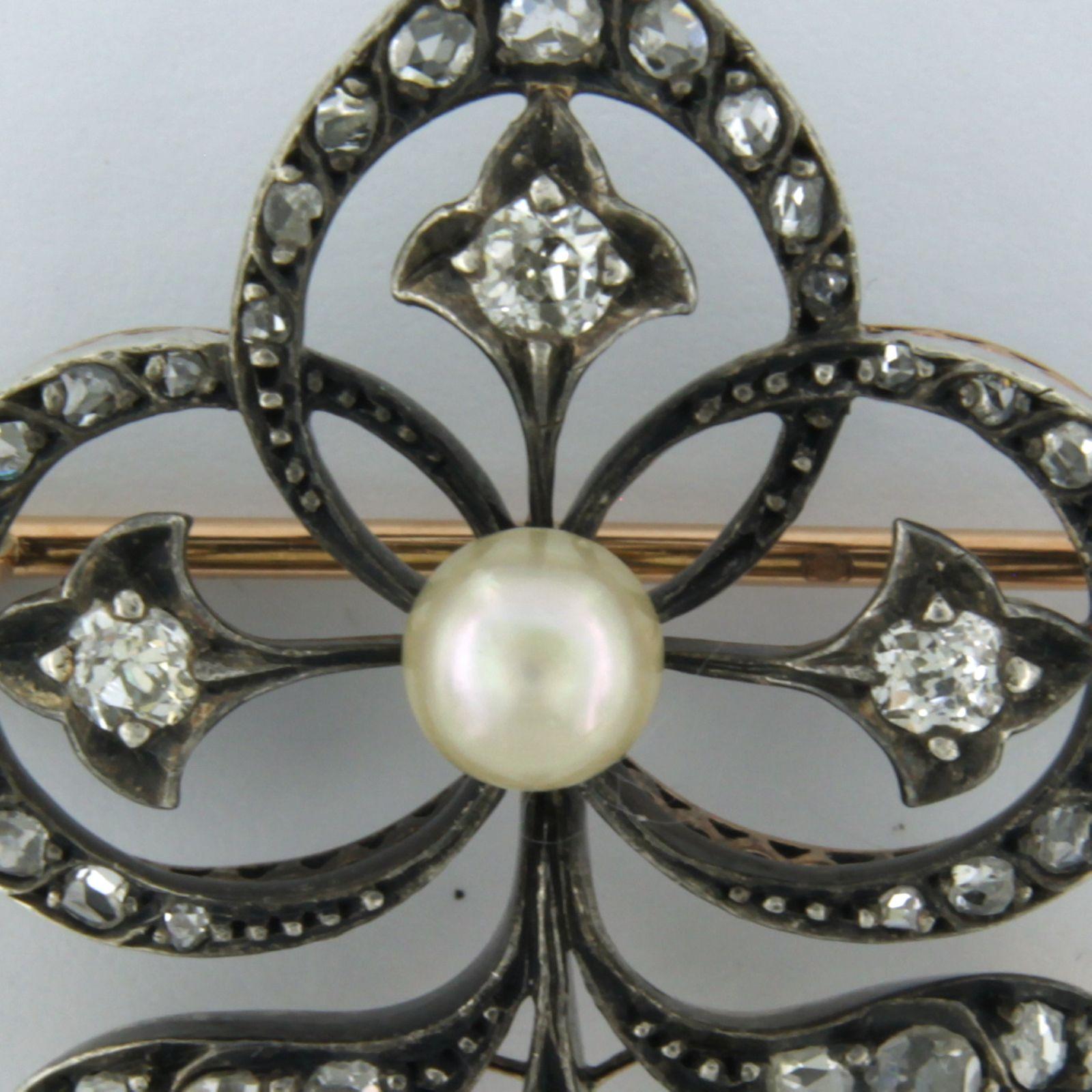 Brooch with pearl and diamonds 18k gold and 835 silver For Sale at 1stDibs