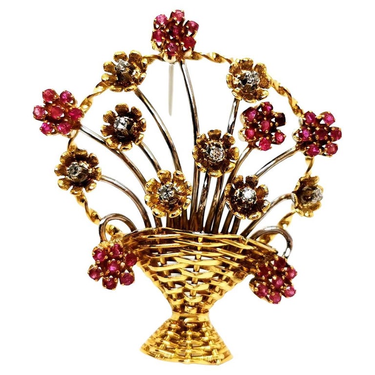 Brooch Yellow Gold Ruby For Sale at 1stDibs
