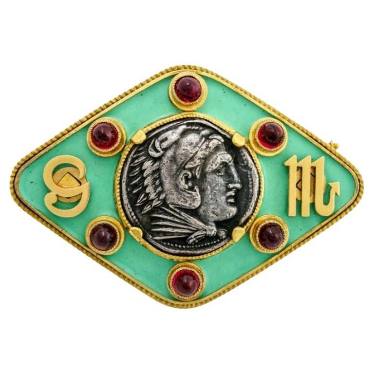 Brosche with an Antique Coin For Sale at 1stDibs