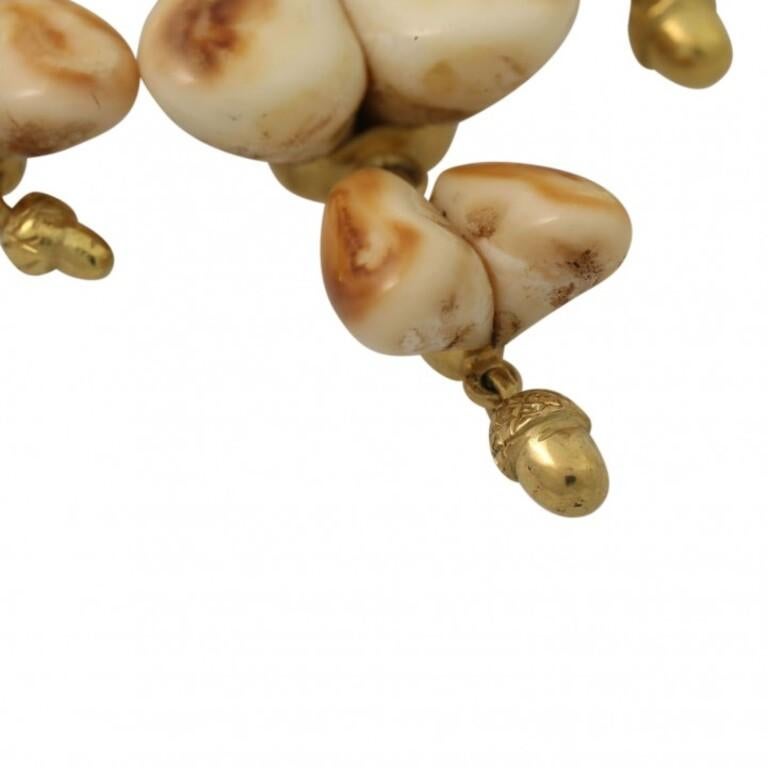 Brosche with Jumping Deer and Grandchildren For Sale at 1stDibs