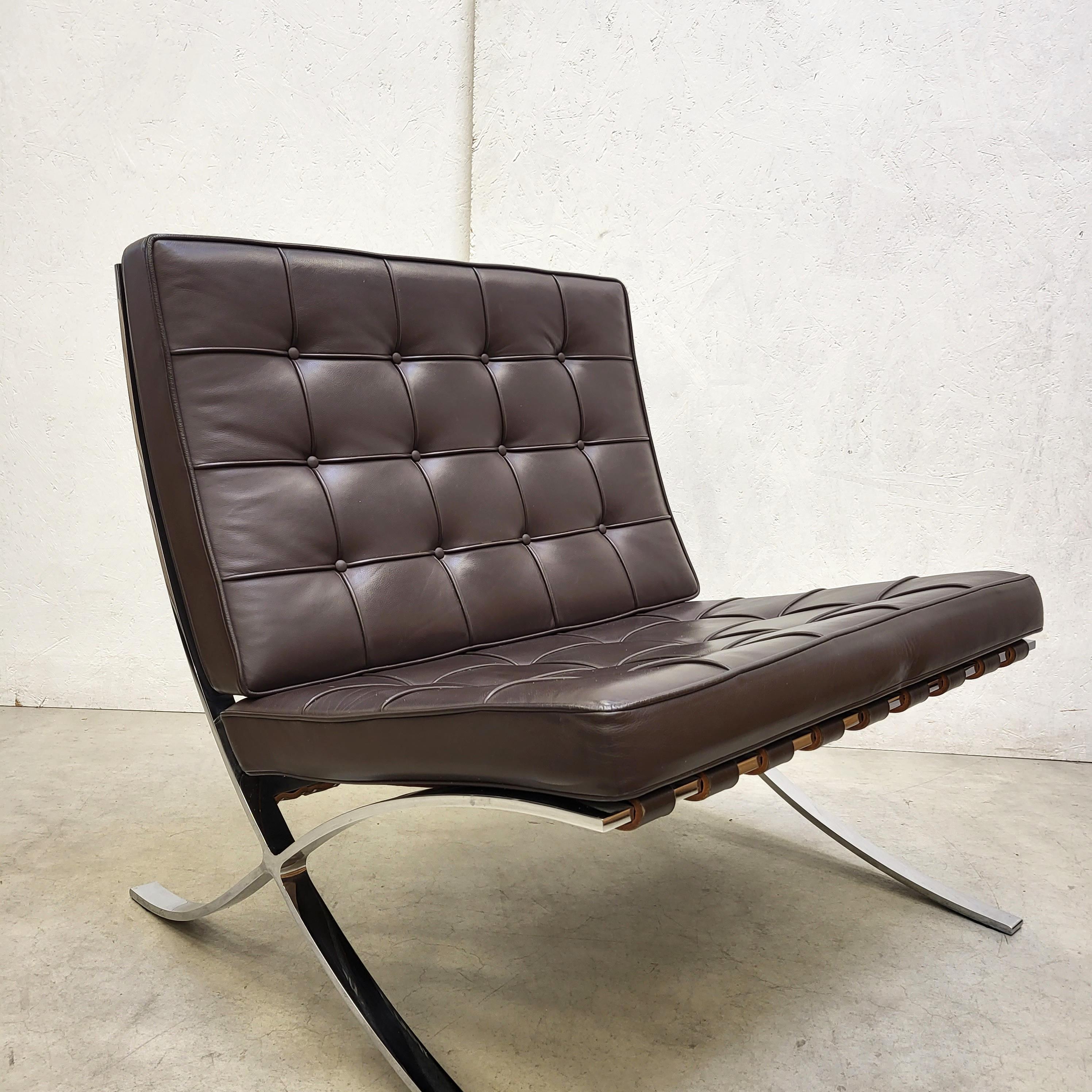 Brown Barcelona Chair by Mies van der Rohe Knoll International 2000s ...