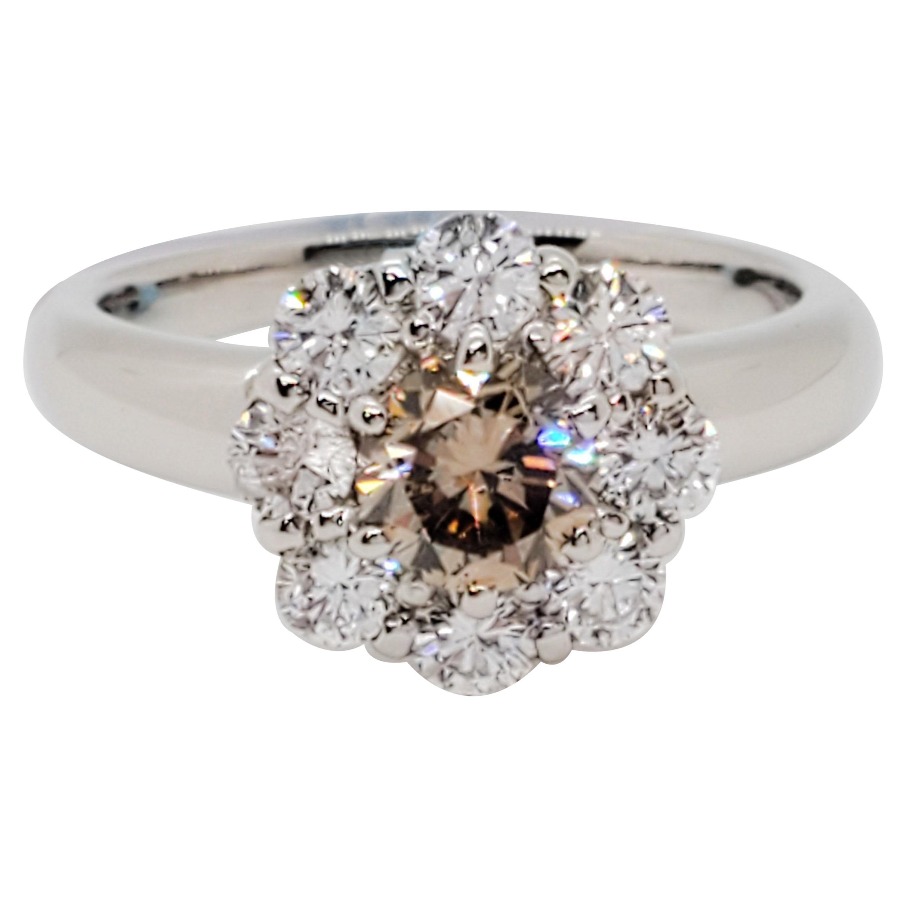 Estate White Diamond Round Cluster Ring in Platinum For Sale at 1stDibs