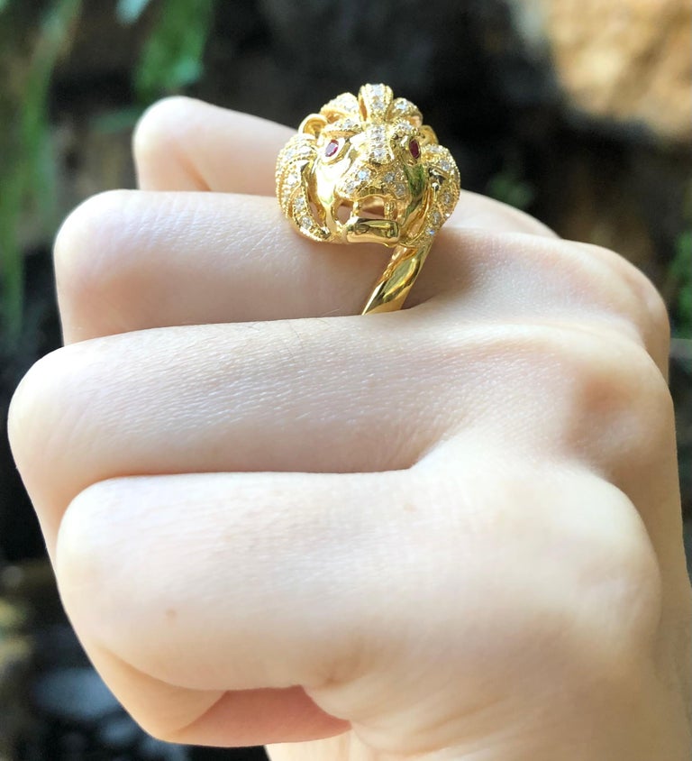 Brown Diamond with Ruby Lion Ring Set in 18 Karat Gold Setting For Sale ...