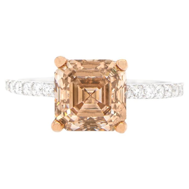 Brown Pinkish Diamond 2.28 Carat Ring with White Diamonds 18k Gold For ...