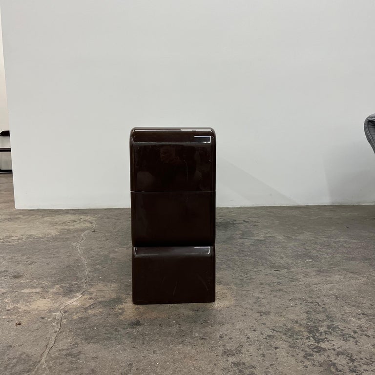 Brown "Umbo" Modular Console by Kay Leroy Ruggles, 1970 For Sale at 1stDibs