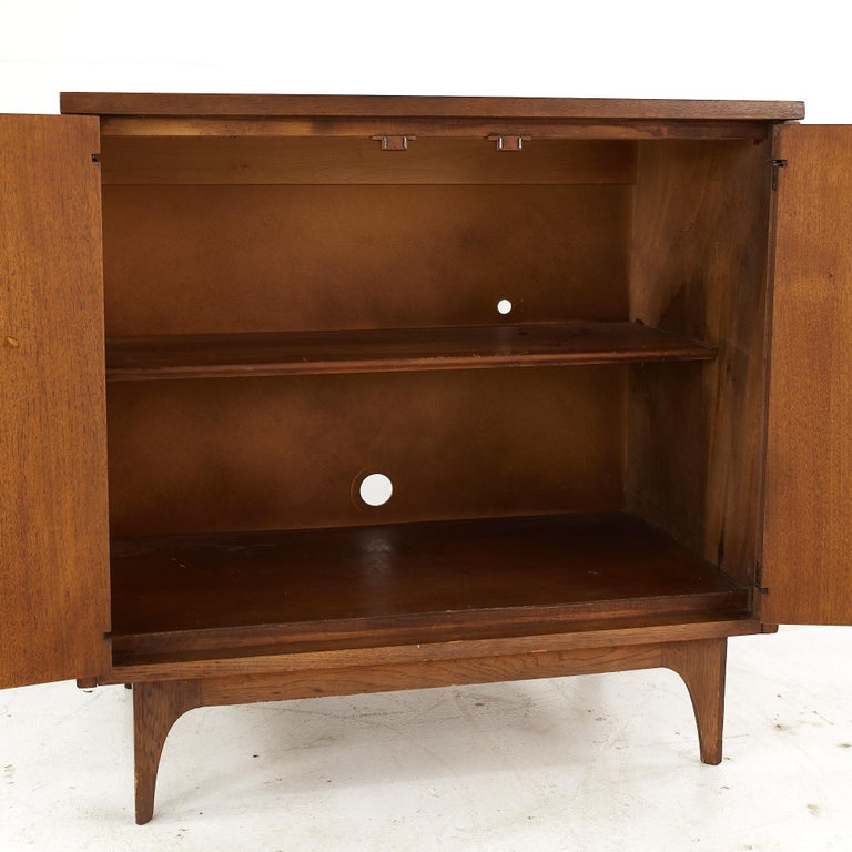 Broyhill Brasilia Brutalist Mid Century Walnut Fluted Cabinet For Sale ...