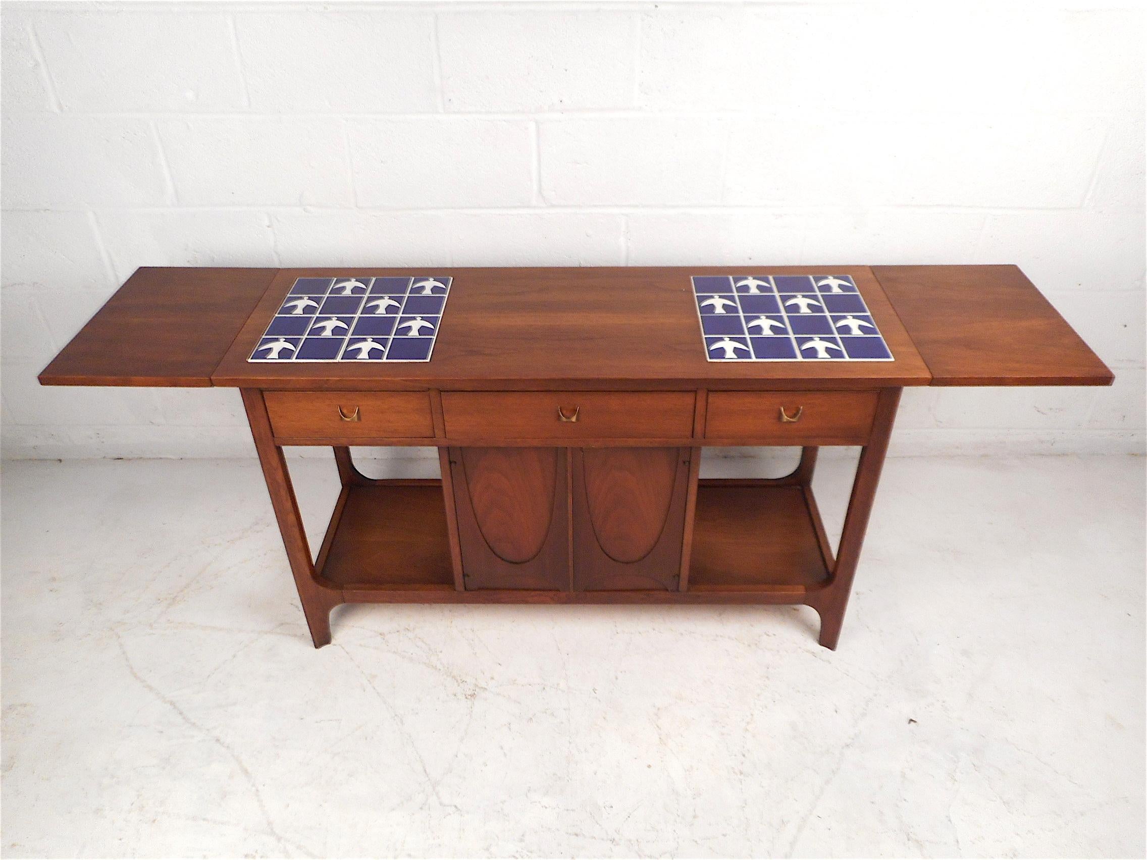 Broyhill Brasilia Drop-Leaf Console Table For Sale at 1stDibs ...