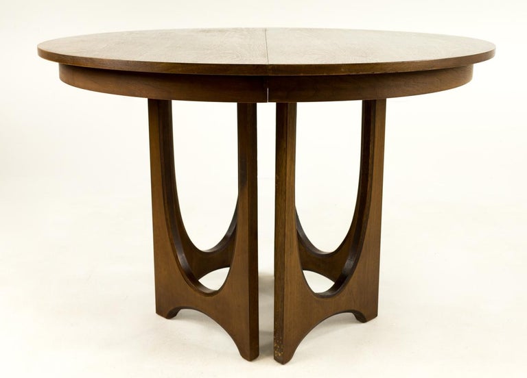 Broyhill Brasilia Mid Century Round Walnut Pedestal Dining Table at 1stDibs