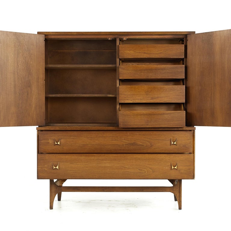 Broyhill Brasilia Midcentury Walnut Gentleman's Chest For Sale at 1stDibs