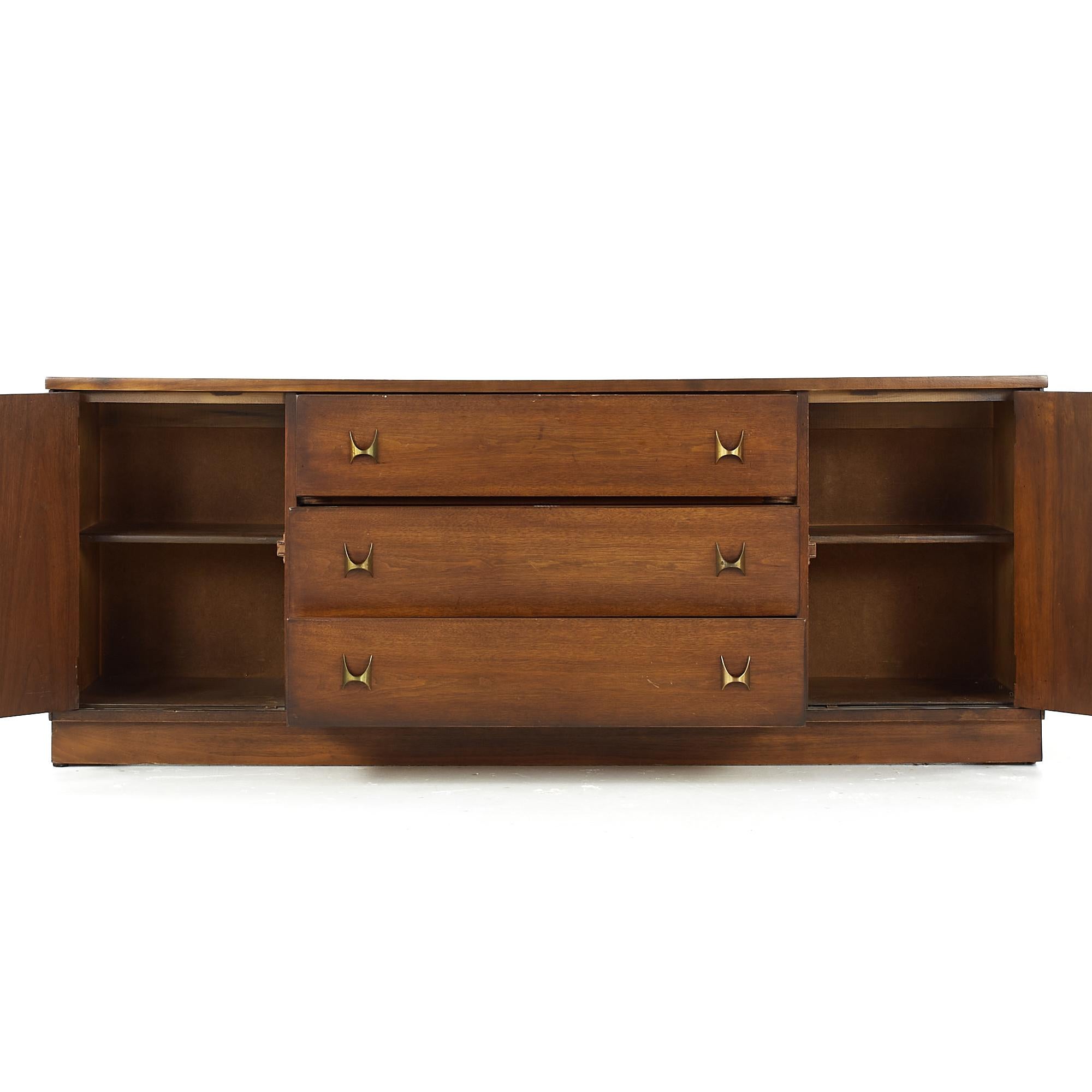 Broyhill Brasilia Midcentury Walnut Plinth Base Buffet and Hutch For ...