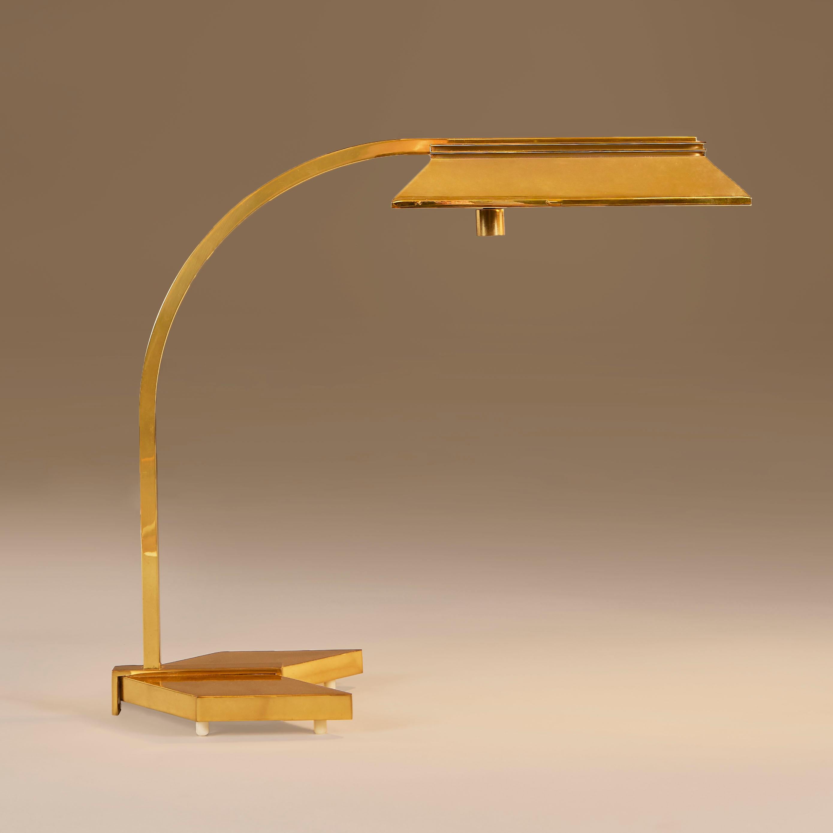 Brushed Brass Desk Lamp by Designer Casella, Arrow Base, 1970s Vintage ...
