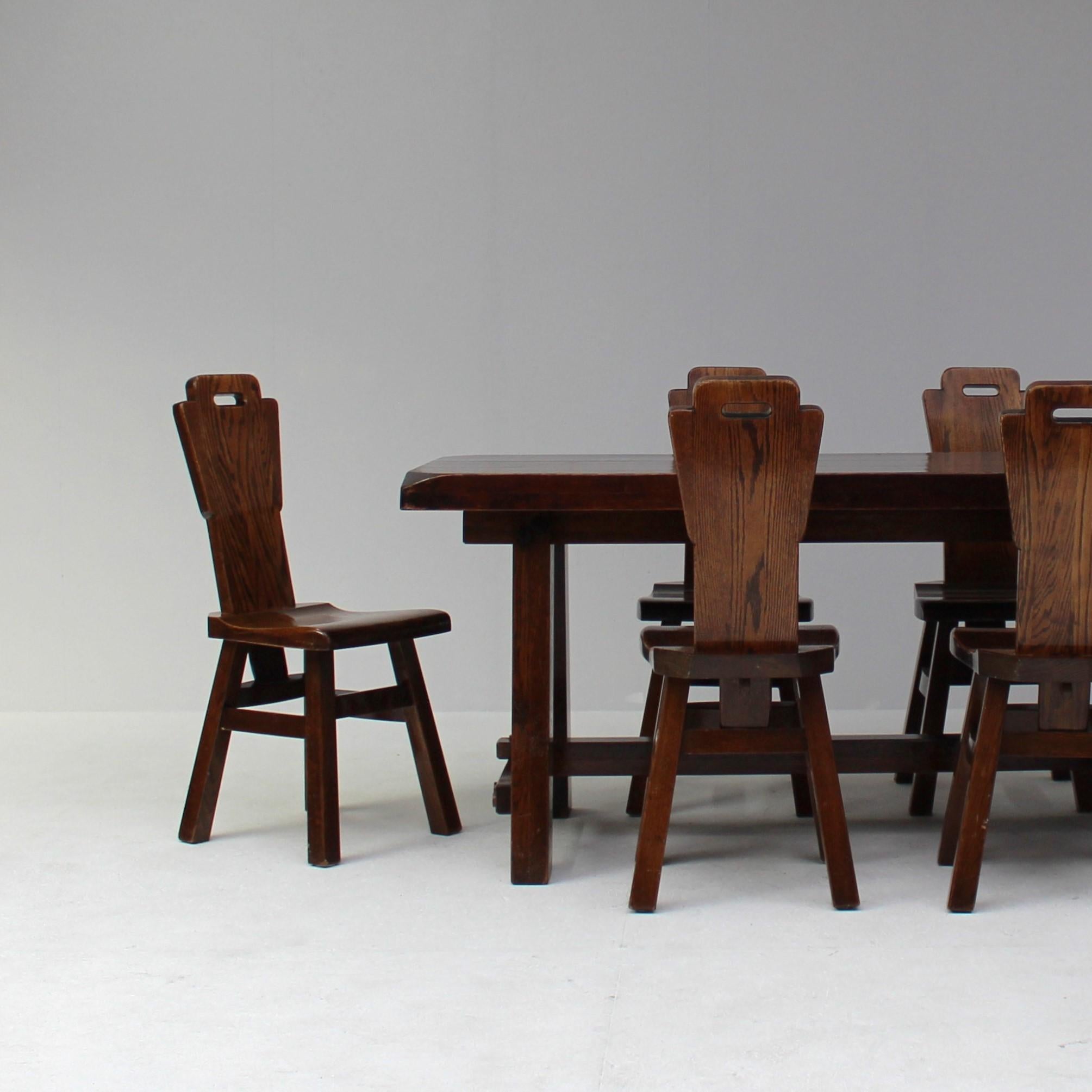 Brutalist heavy Oak dining set For Sale at 1stDibs