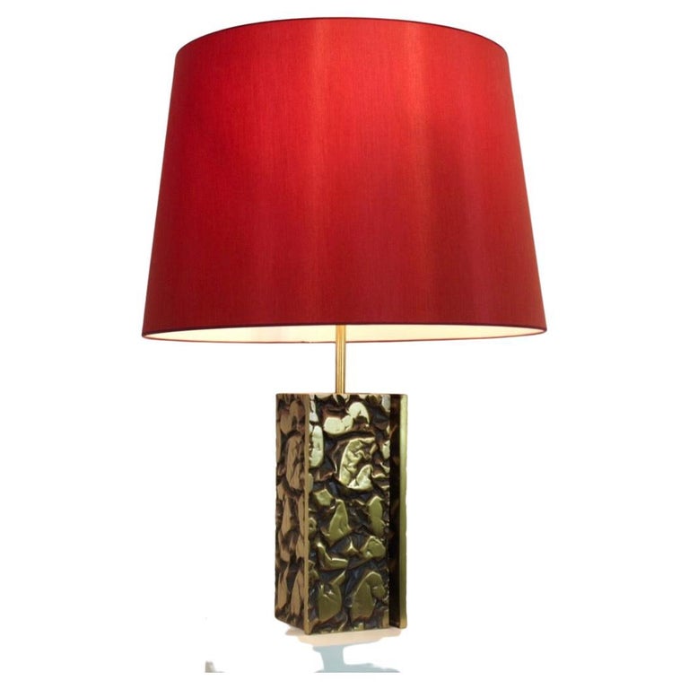 Brutalist Metal Sculptured Table Lamp, France, 1970s For Sale at 1stDibs