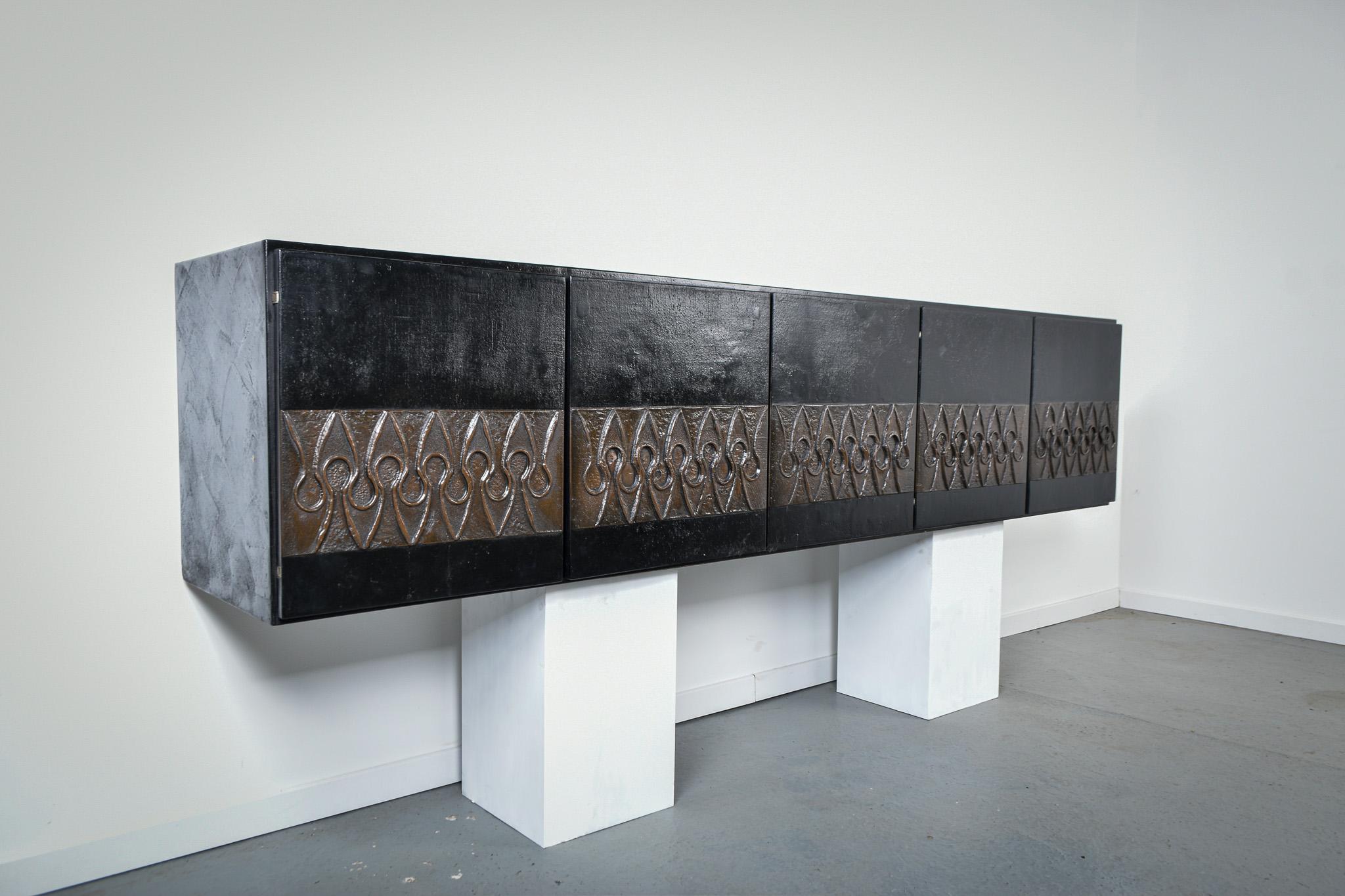 Brutalist sculptural wall mounted floating sideboard For Sale at 1stDibs
