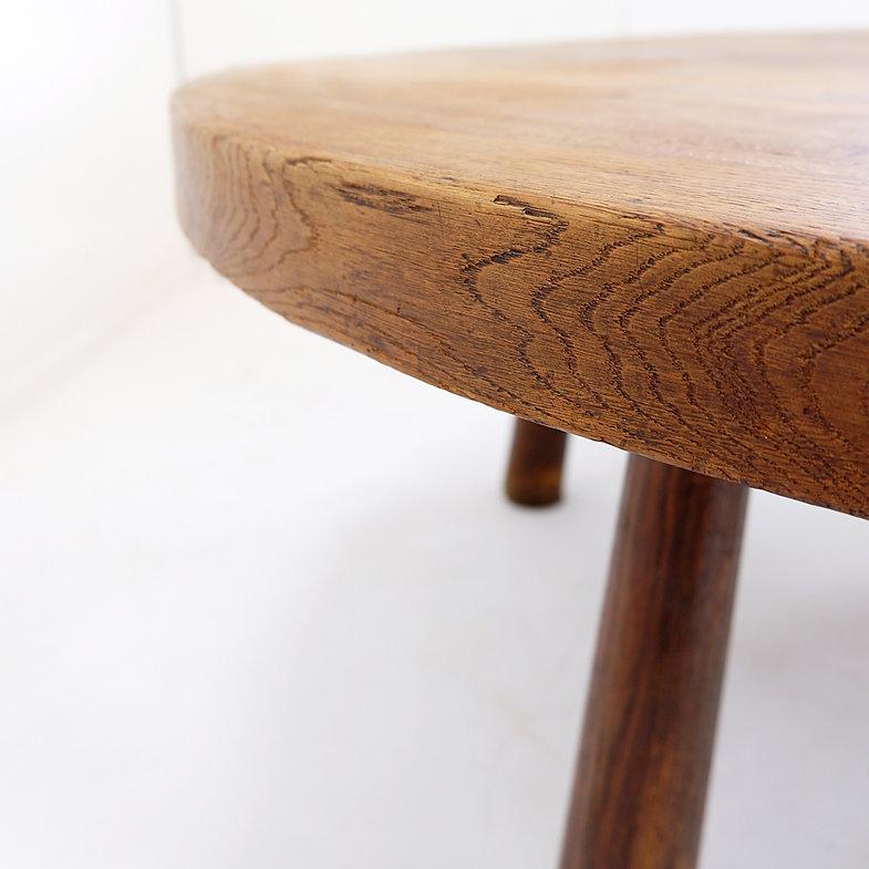 Brutalist vintage massive oak wood round coffee table For Sale at 1stDibs