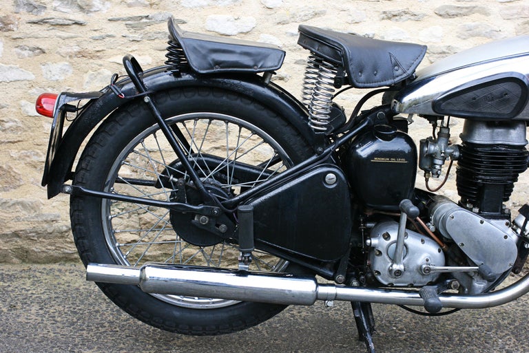 BSA C11 Motorcycle, Classic 250 Cc. Single Cylinder Overhead Valve ...