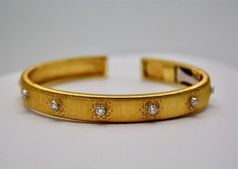 Buccellati Classica Signature Rigato Bracelet Diamonds at 1stDibs